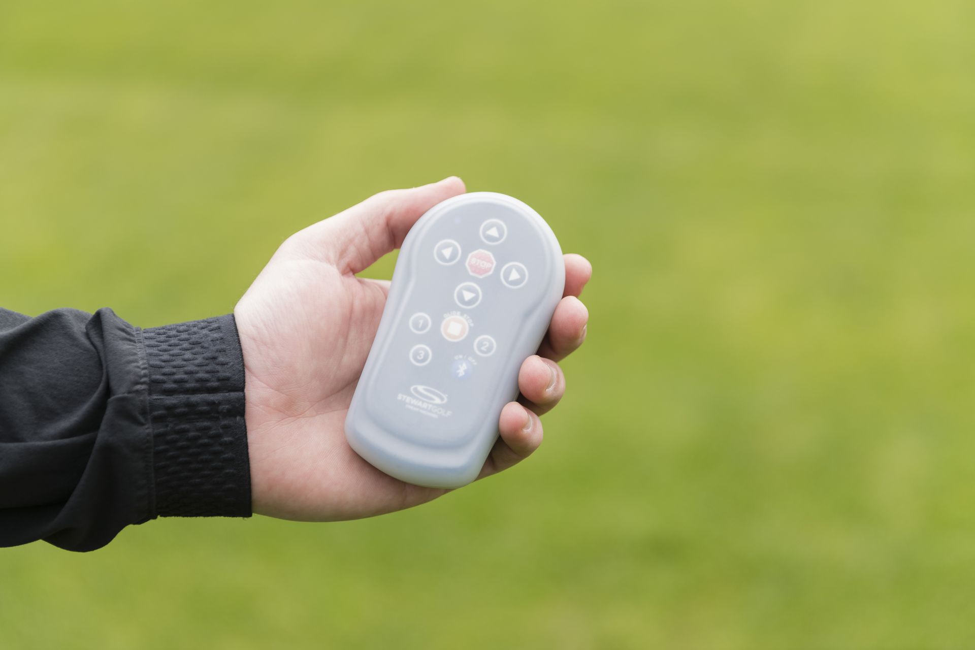 Stewart Golf Vertx Remote Trolley Review | Golf Monthly