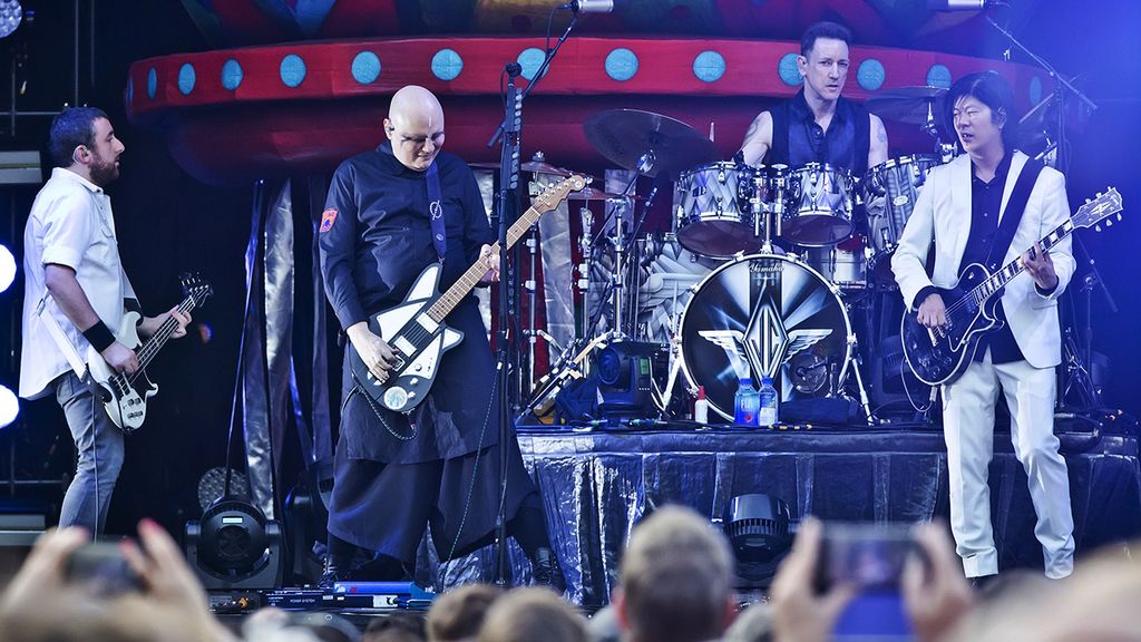 Smashing Pumpkins bassist Jack Bates on his dad Peter Hook | Guitar World