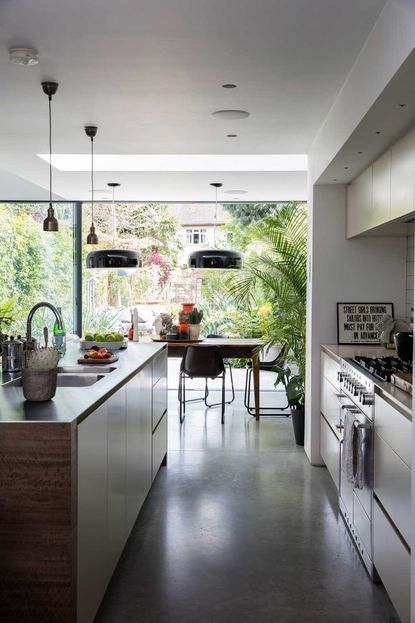 House Tours Open Door with Interior Designer, Julia Thompson | Livingetc