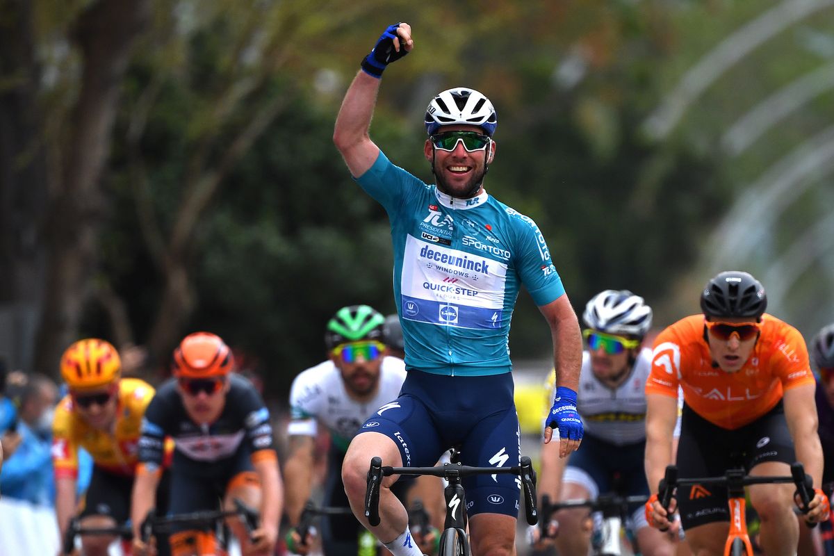Mark Cavendish wins third stage in a row | Cycling Weekly