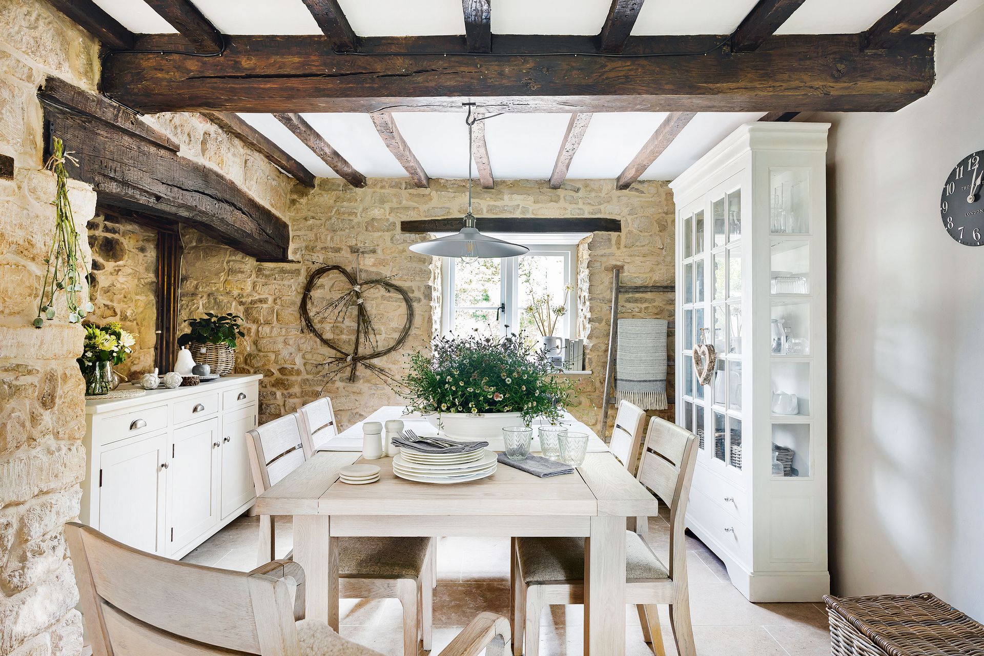 Natural colors and materials enhance the beauty of this 17th-century ...