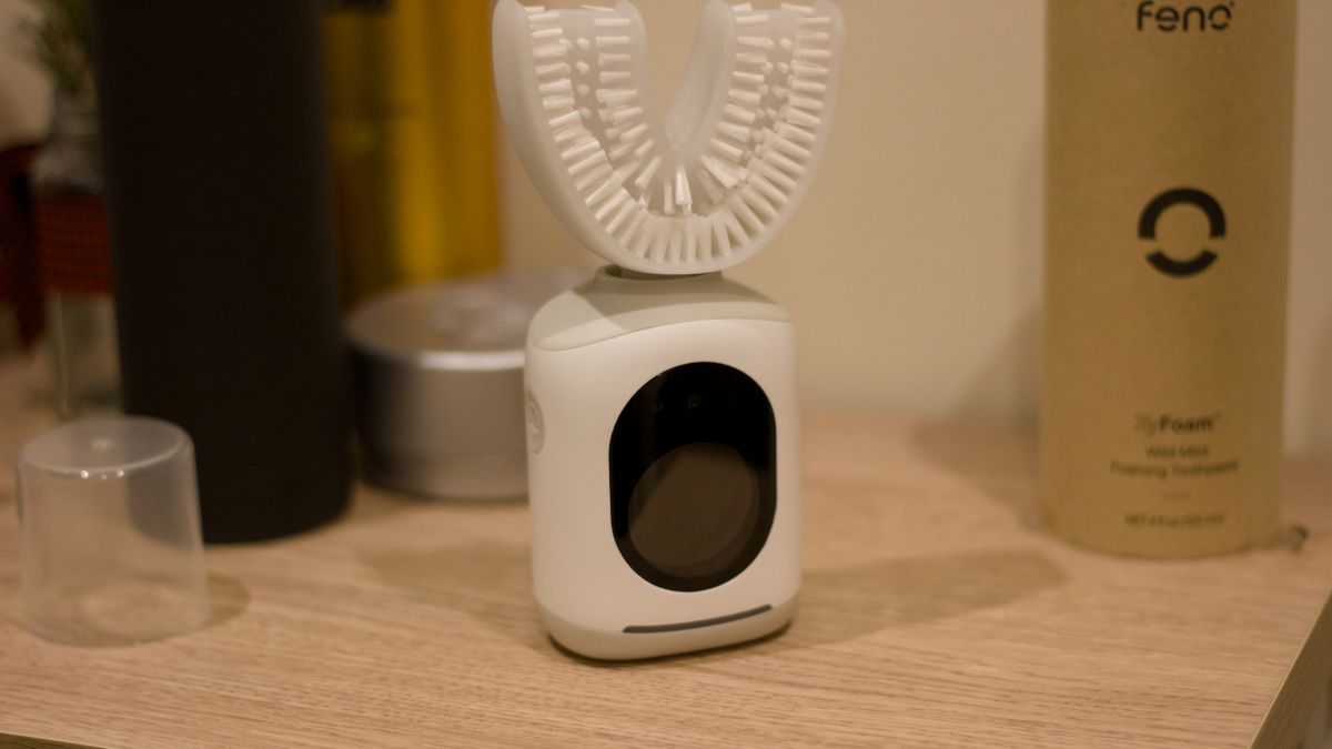 I used this AI-powered full-mouth toothbrush even though my dentist ...