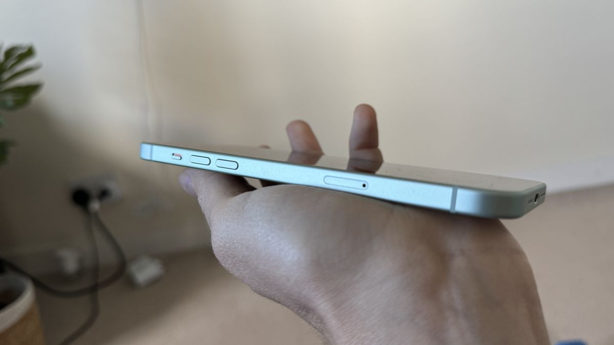 iPhone 15 Plus review: A low key banger | Laptop Mag