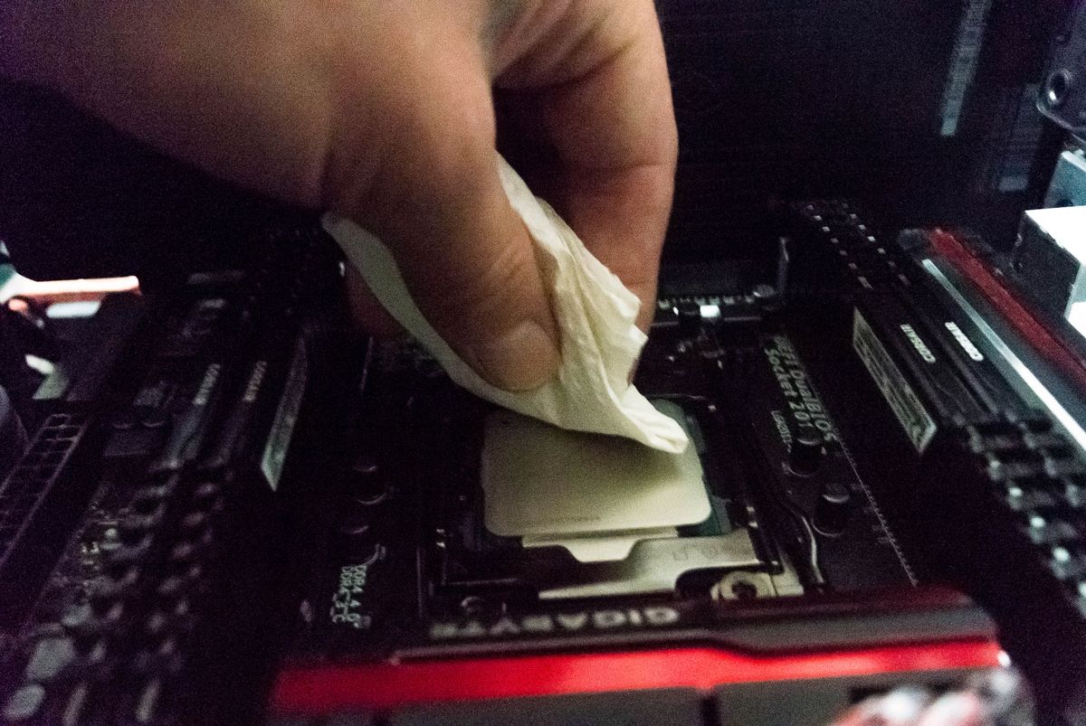 How to install a water block on your CPU | PC Gamer