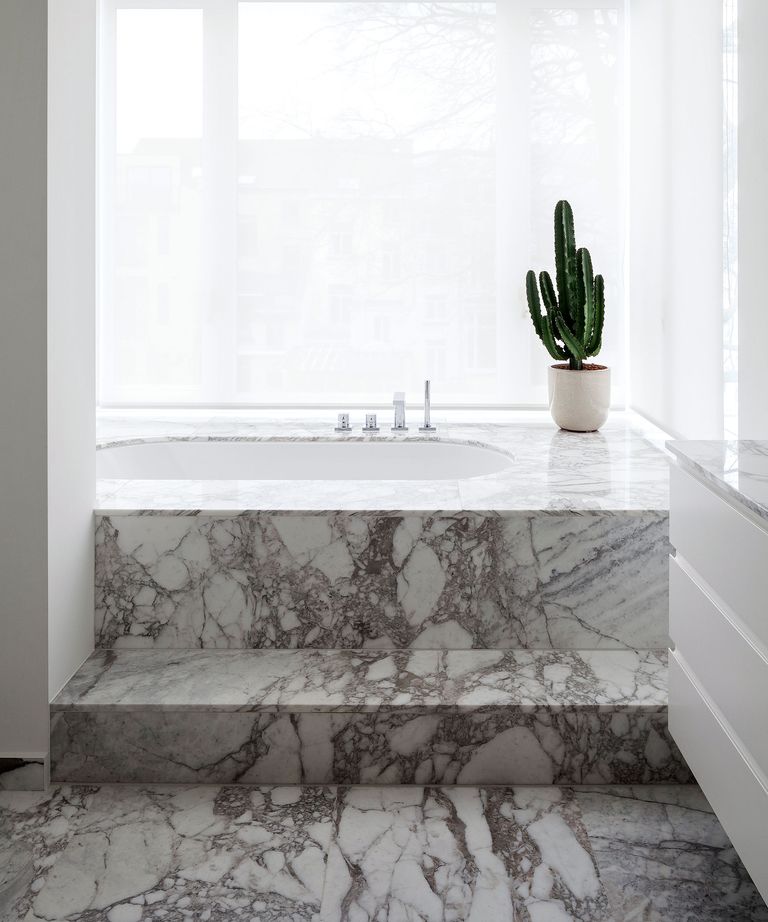 Built-in bathtub ideas: 5 luxurious designs for a blissful soak | Homes ...
