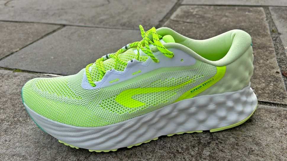 Kiprun KS900.2 Review: Decathlon’s Max-Cushioned Running Shoe Offers ...