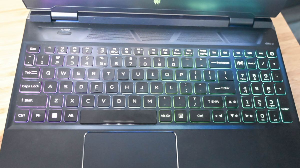 Acer Predator Helios 300 SpatialLabs Edition hands-on review | Laptop Mag