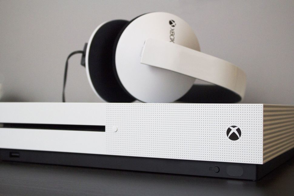 How to improve your Xbox One audio with Windows Sonic for Headphones ...
