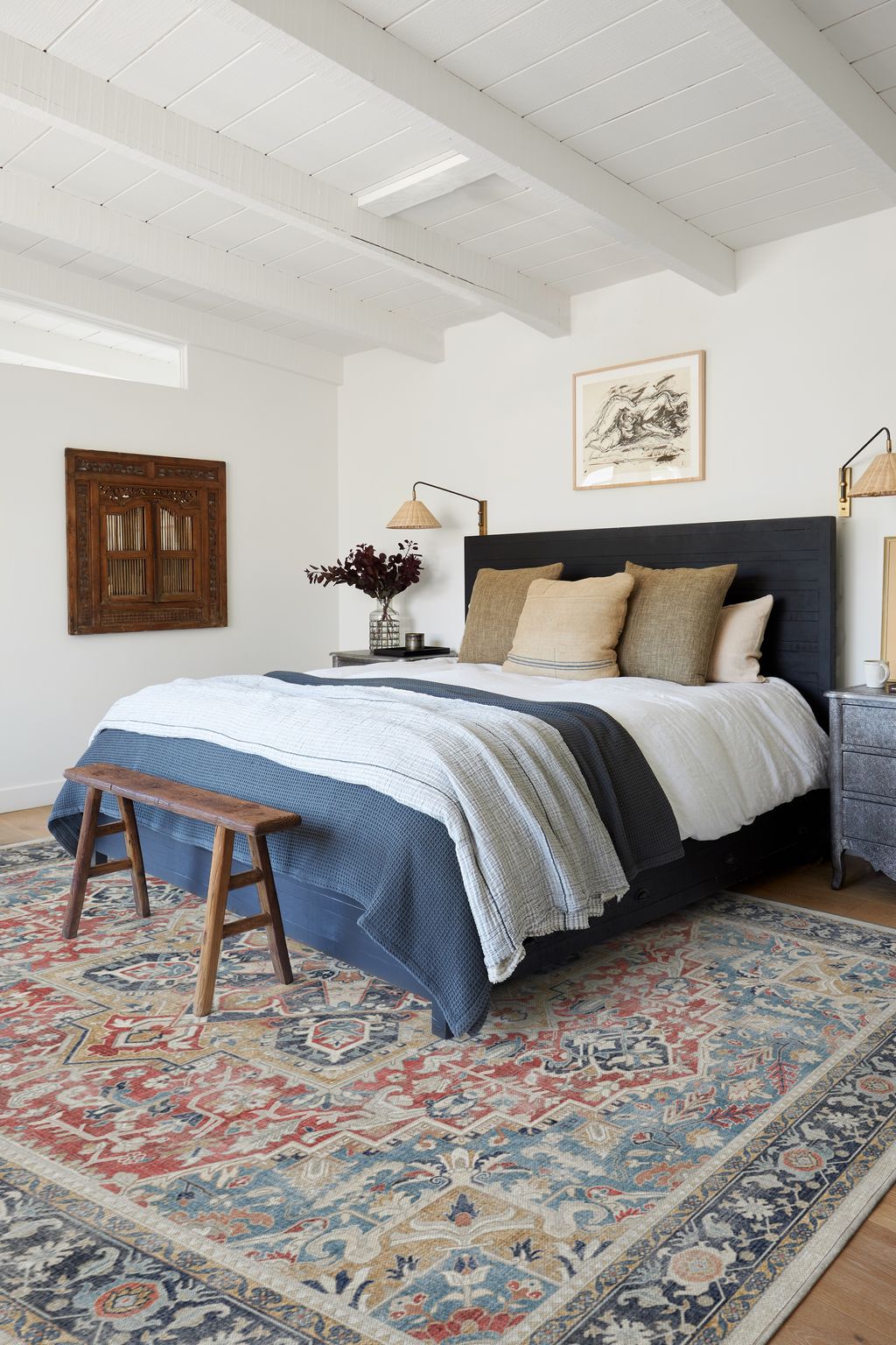 How to choose the right size area rug for your bedroom | Homes and Gardens