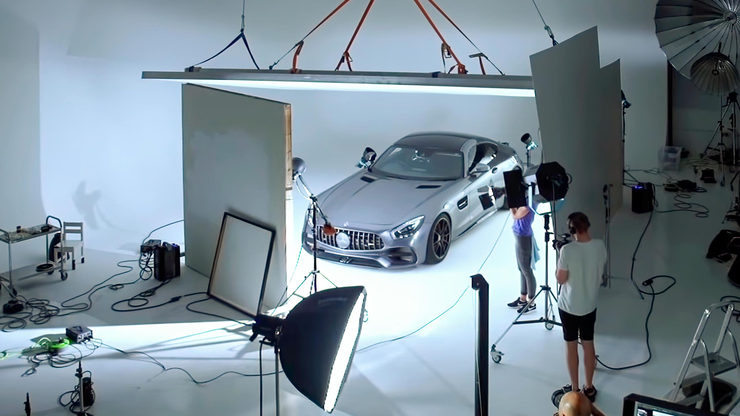Studio flash lighting versus LED lights: Which is better? | Digital ...