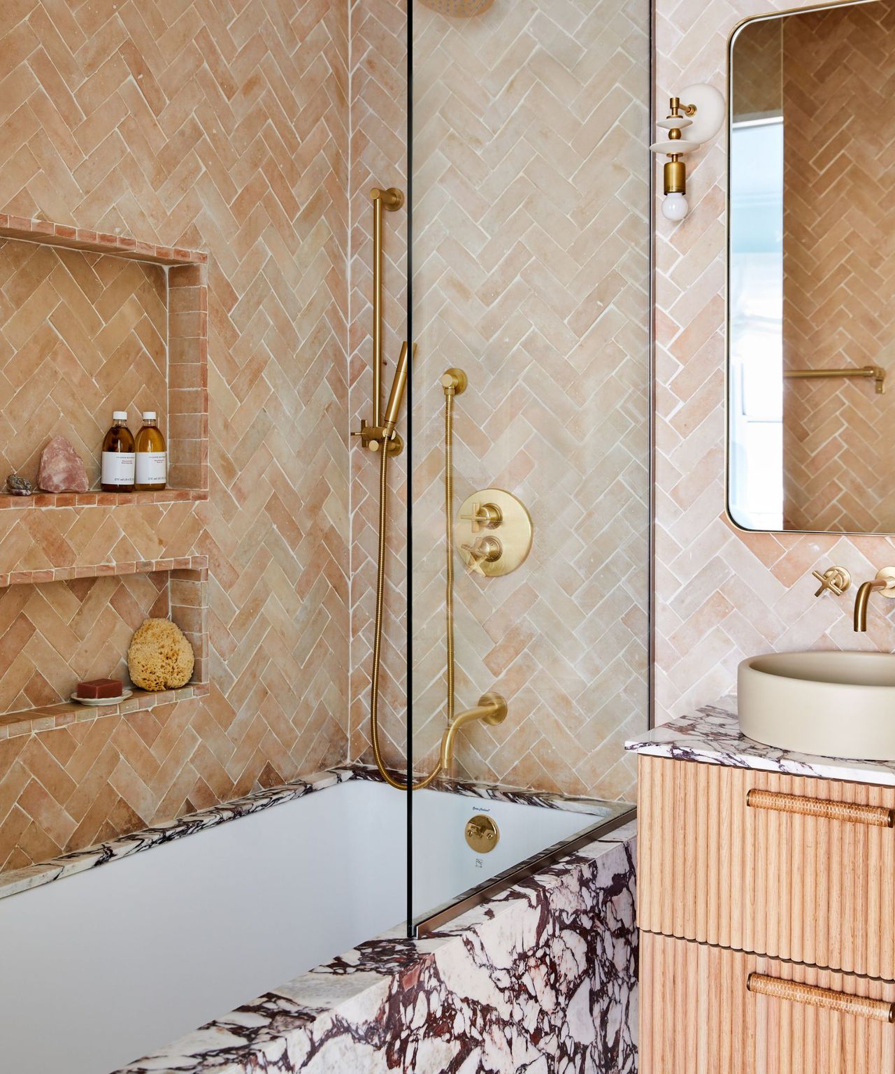 11 bathroom trends that will be everywhere in 2025 | Homes and Gardens