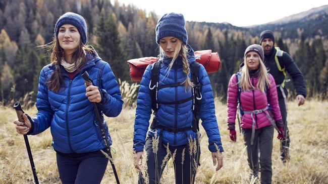 Hiking layers: what you need to keep warm on the trail | Advnture