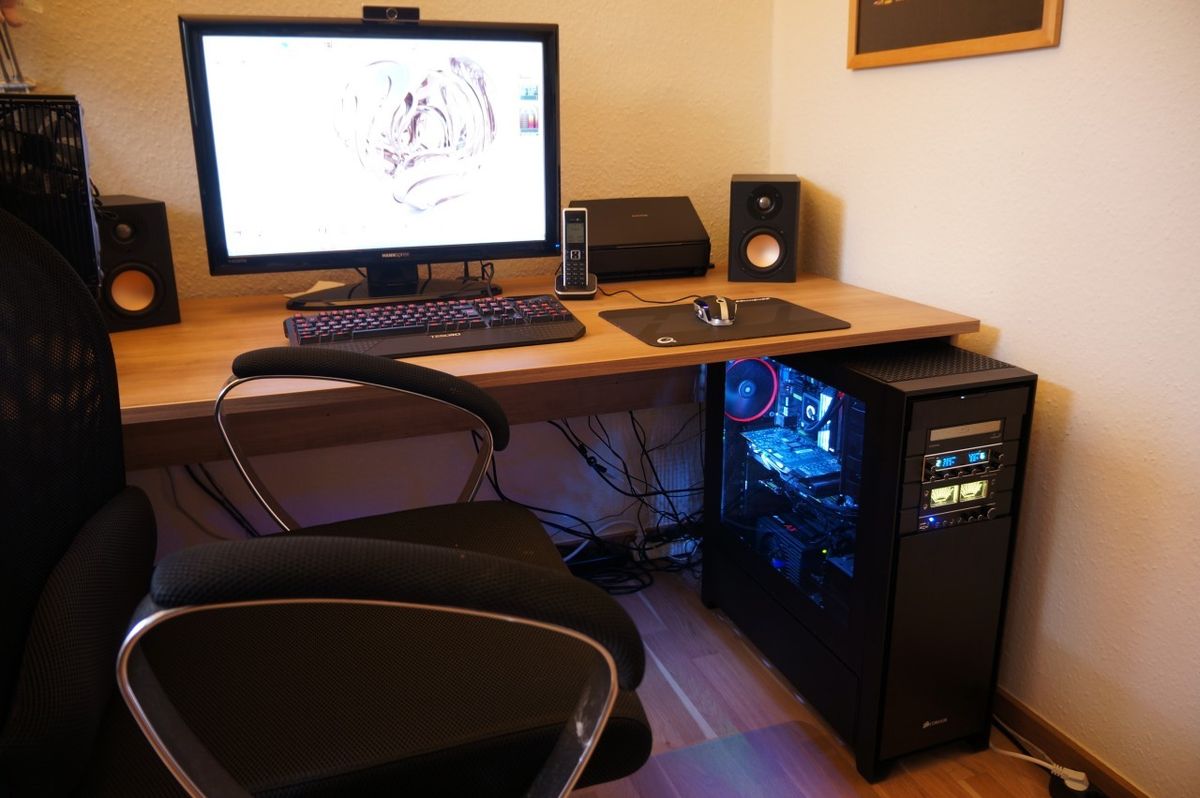 Corsair's Obsidian 900D: Big, Bold, And Beautiful - Corsair Obsidian ...