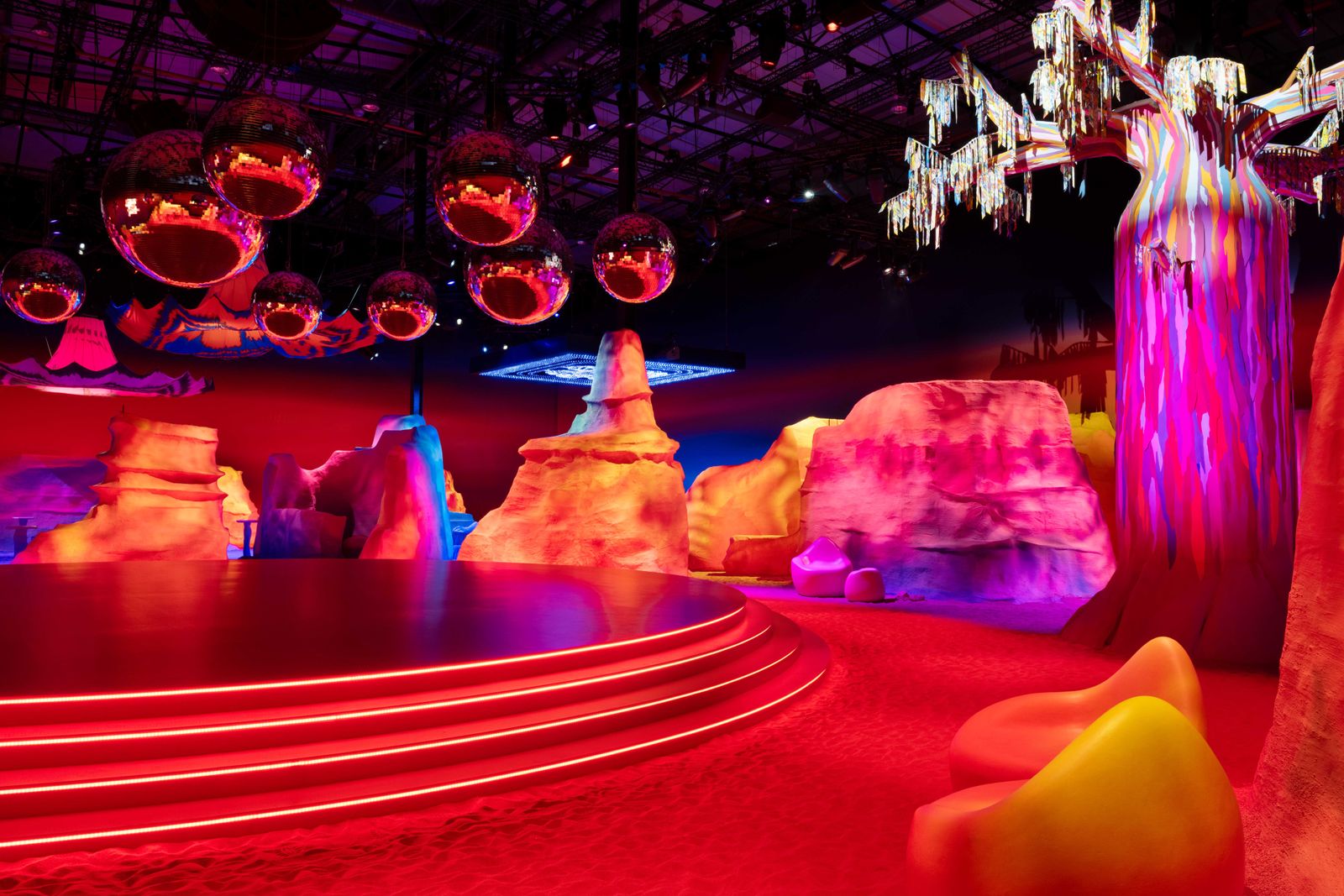 Hermès blasts off to ’silky way’ for London event | Wallpaper*