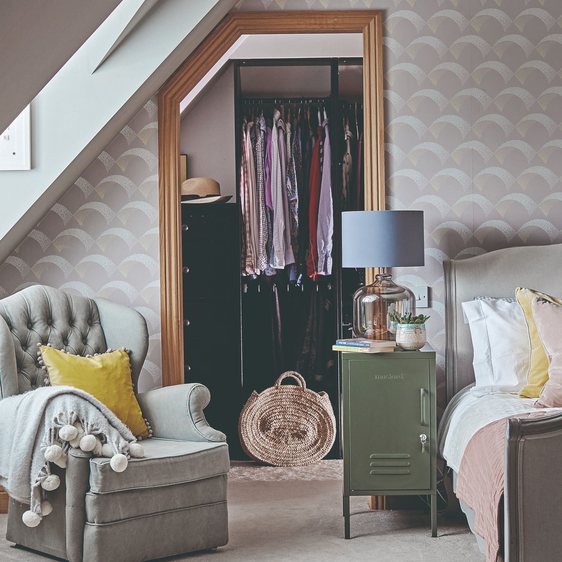 Wardrobe storage ideas – 17 ways to keep your closet neat | Ideal Home