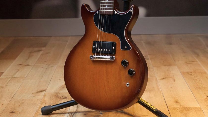 Gordon Smith unveils new Heritage and Special Edition electric guitars ...