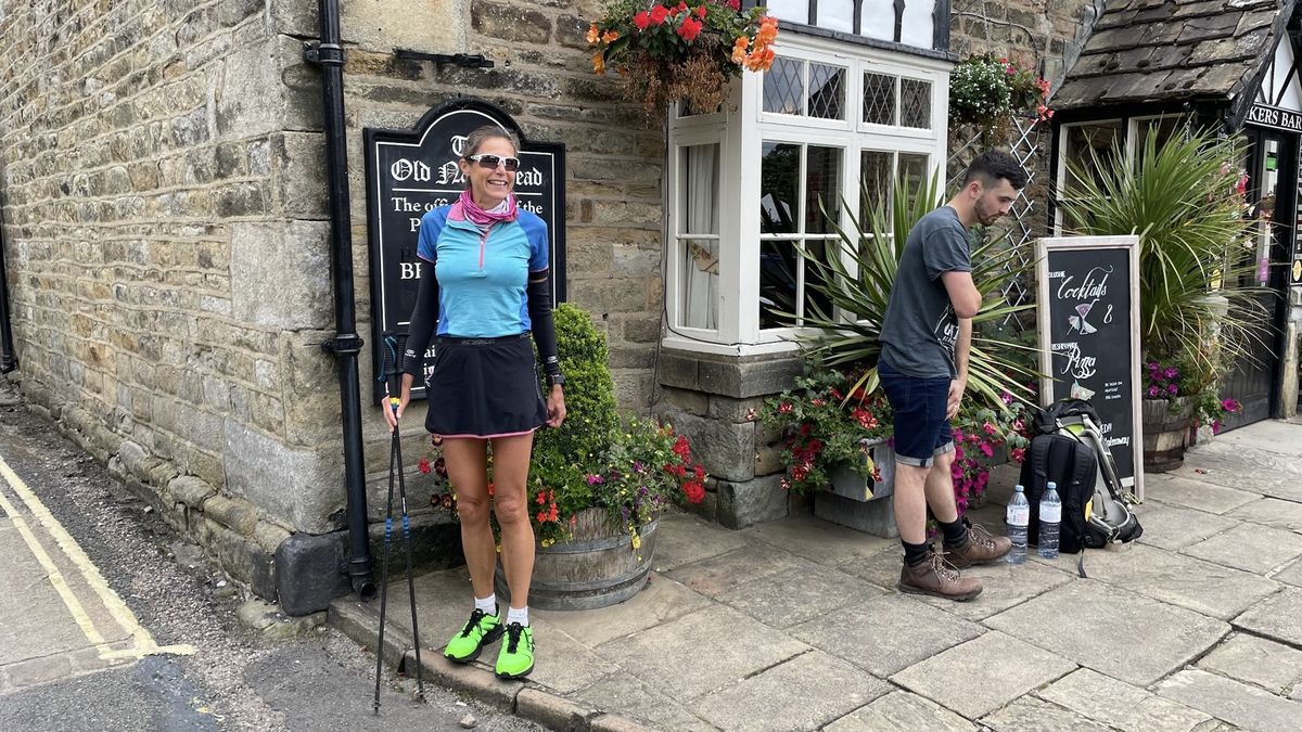 Ultra runner sets new record on iconic 268-mile long-distance trail ...