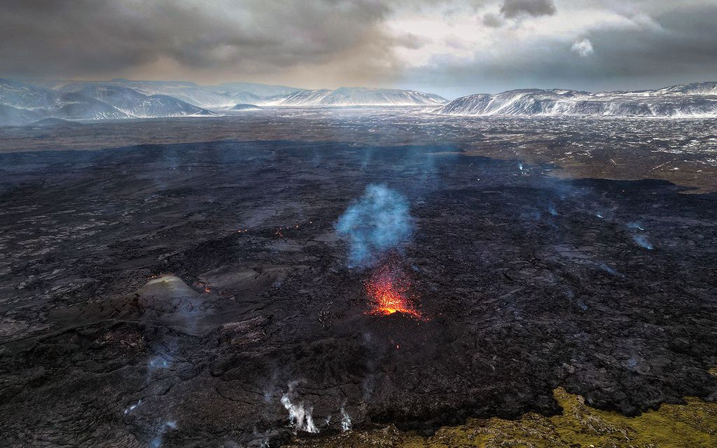 Iceland volcano LIVE: Likelihood of further eruptions diminished, lava ...