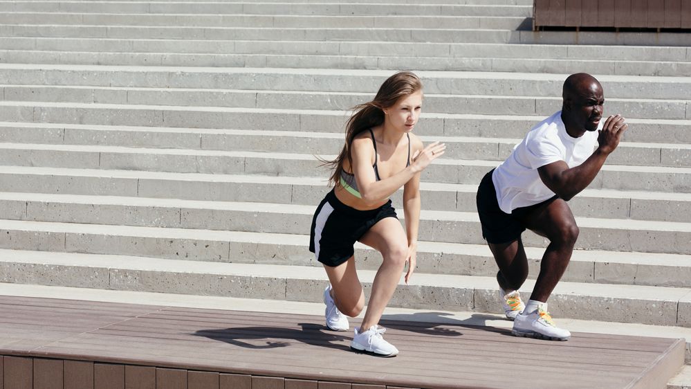 How To Do The Curtsy Lunge | Coach