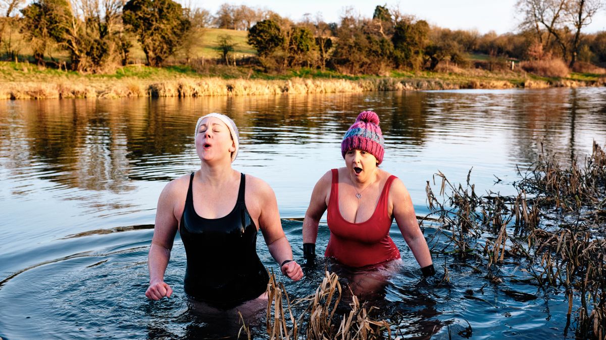The best outdoor Christmas and New Year swims in the UK: find your ...