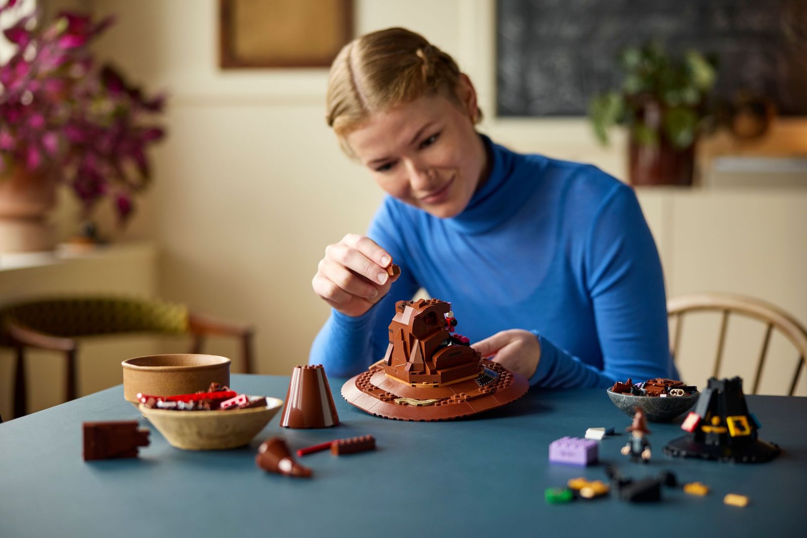 Calling all grown up Harry Potter fans - a LEGO Sorting Hat is ...