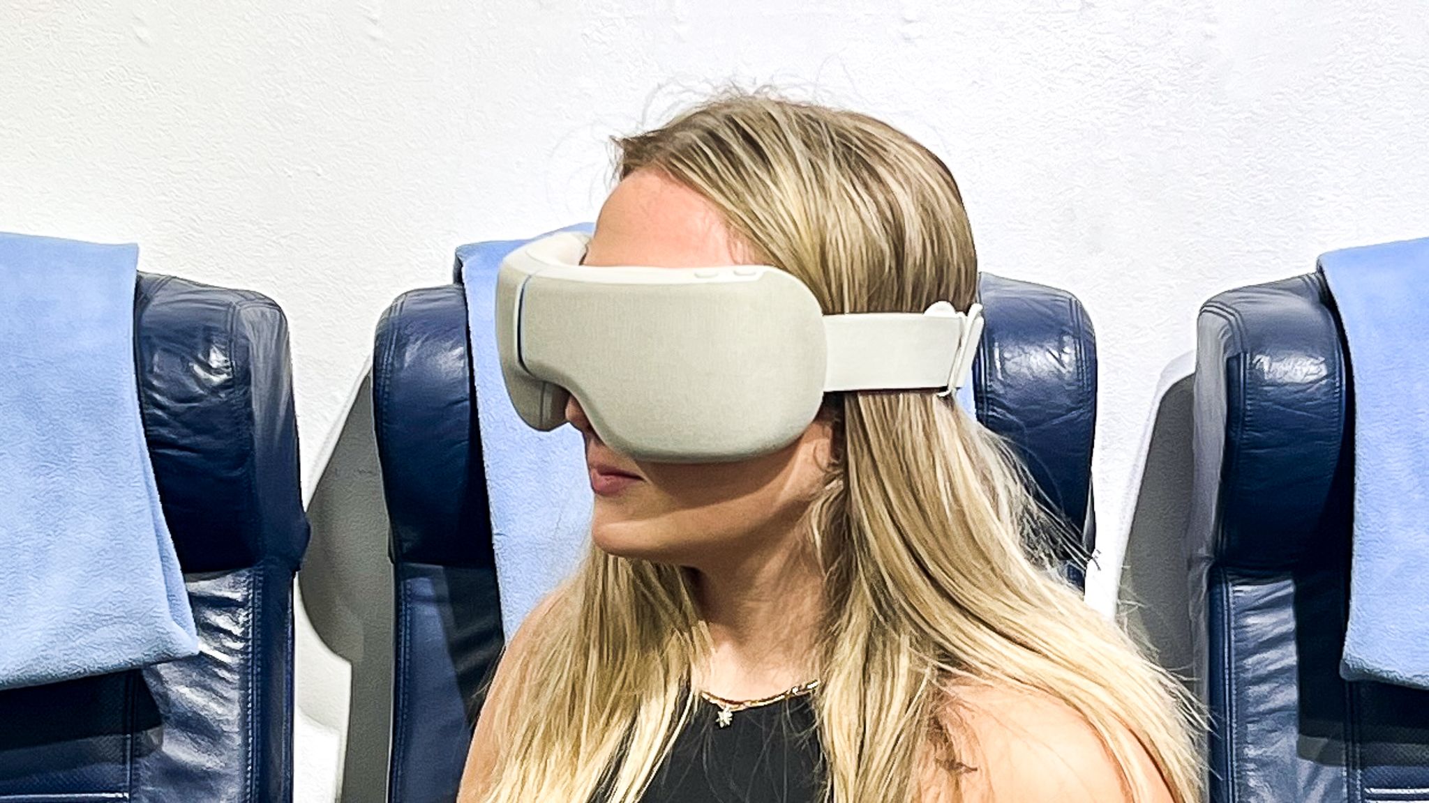 I just tried Therabody's new SmartGoggles — and they blew my mind | Tom ...
