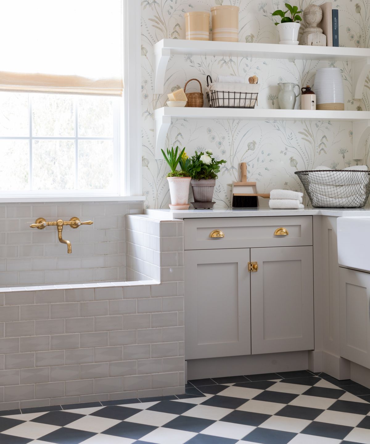 25 utility room ideas to bring joy to your daily chores | Homebuilding