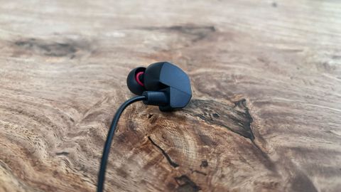 Final VR3000 review: immersive earbuds that are great for gaming and VR ...