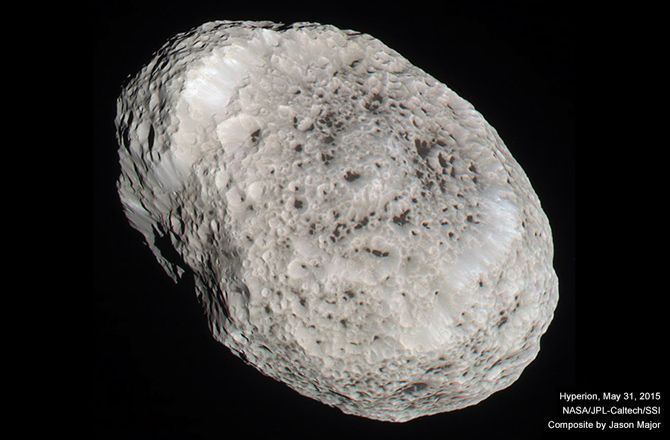 Cassini Gets Final, Stunning View of Saturn's Moon Hyperion | Space