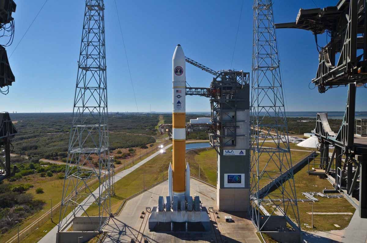 Photos: Air Force Satellite Launch Lights Up the Night: Page 2 | Space