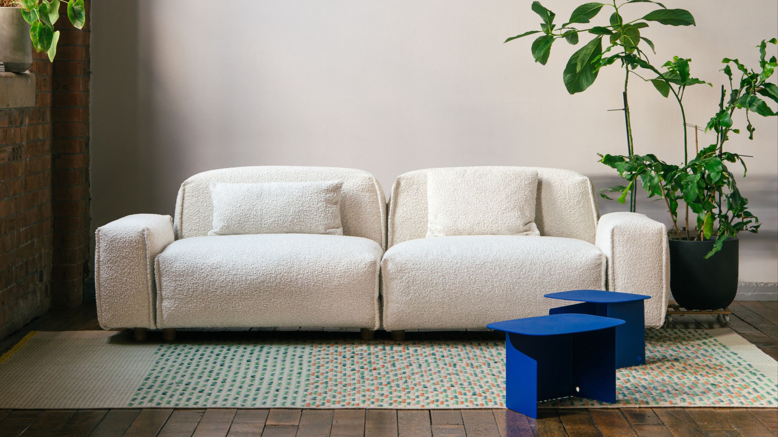 7 Places to Find a Quick Delivery Sofa Before Christmas