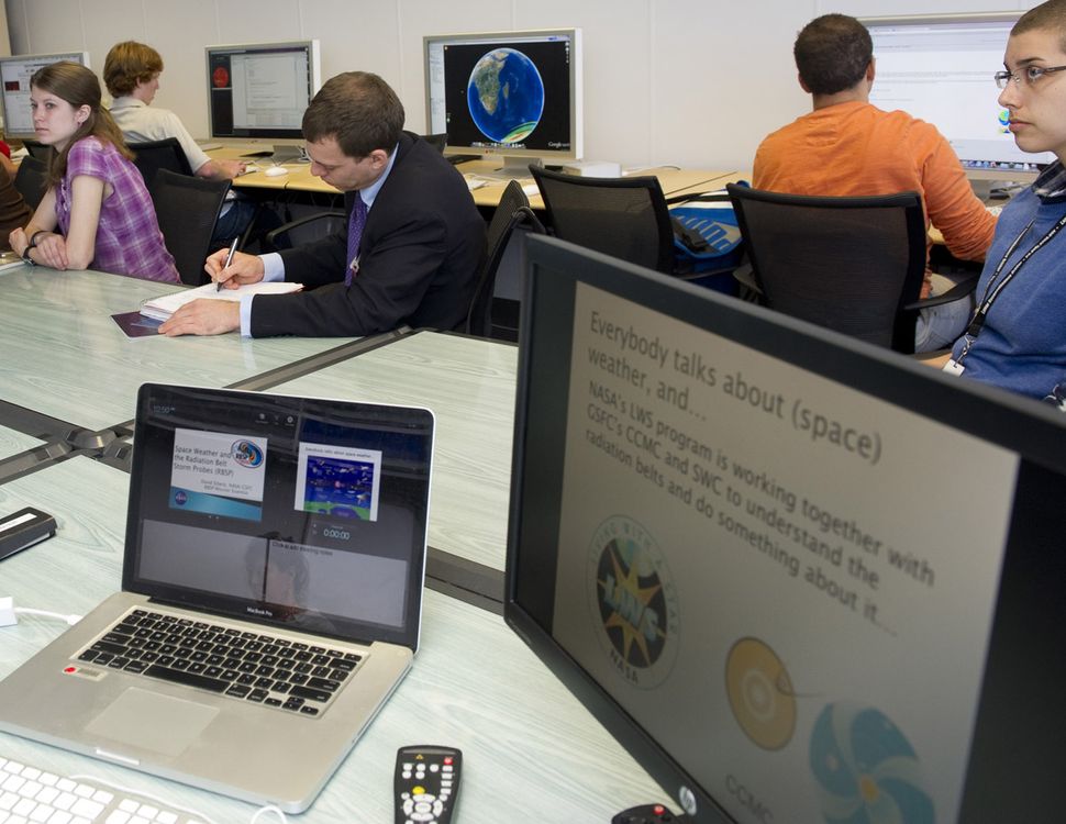 Inside NASA's Space Weather Tracking Center (Photos) | Space