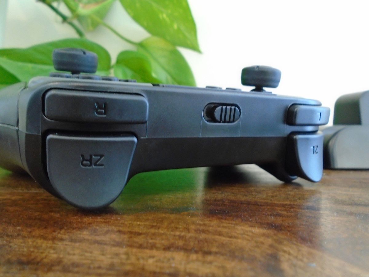 PDP Nintendo Switch Pro Joy-Con Charging Grip review | iMore
