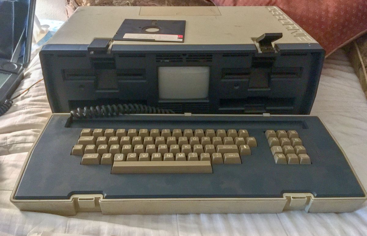 19 Fun Pieces of Computer History From the Museum of Interesting Things ...