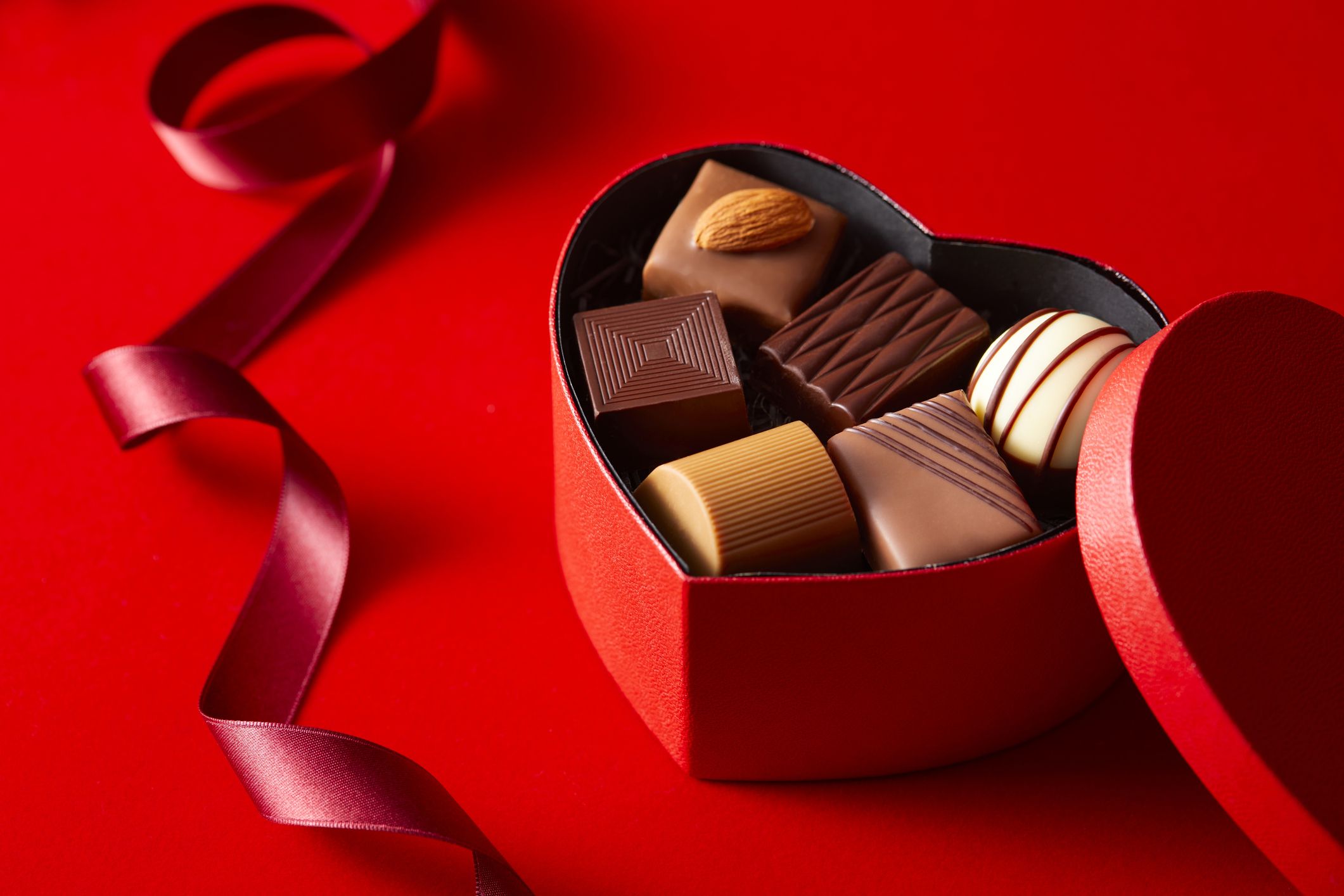 Best States to Buy Chocolate Candy Tax-Free This Valentine's Day ...