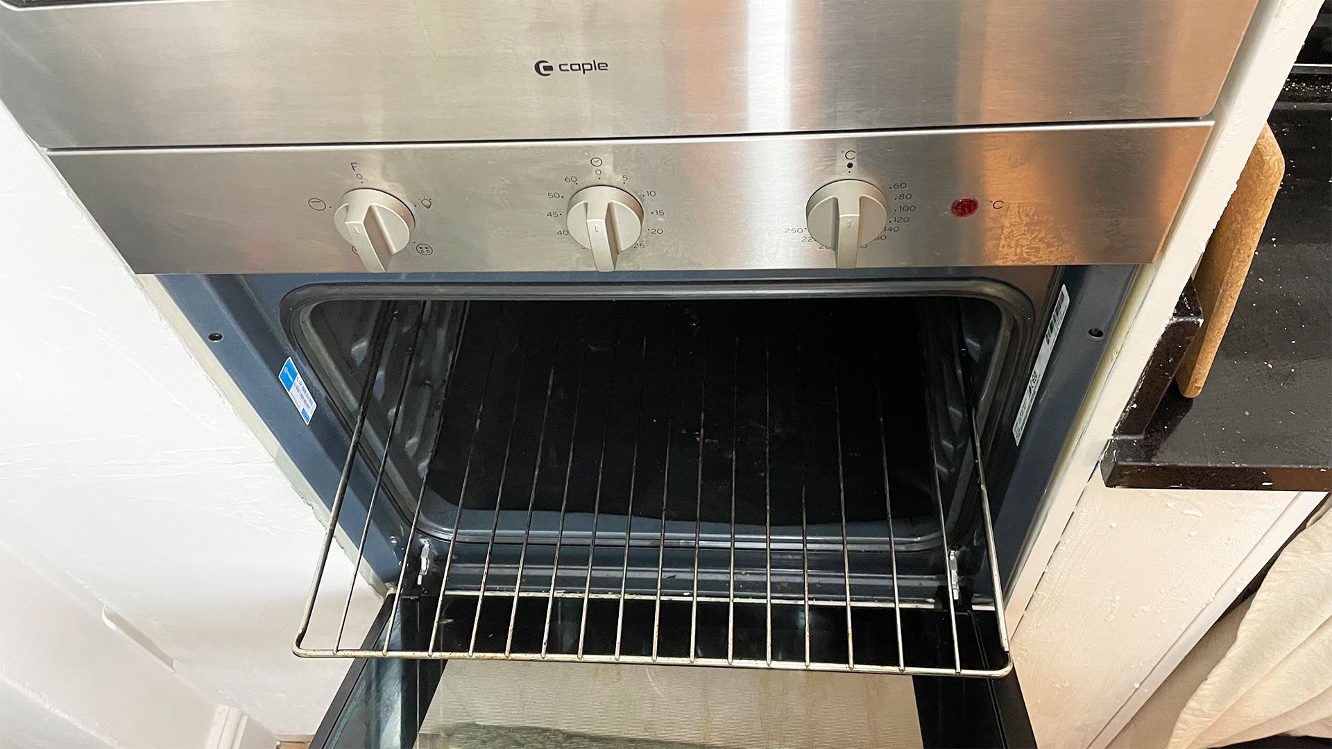 How to clean oven racks: 5 simple steps to remove all grease | Woman & Home