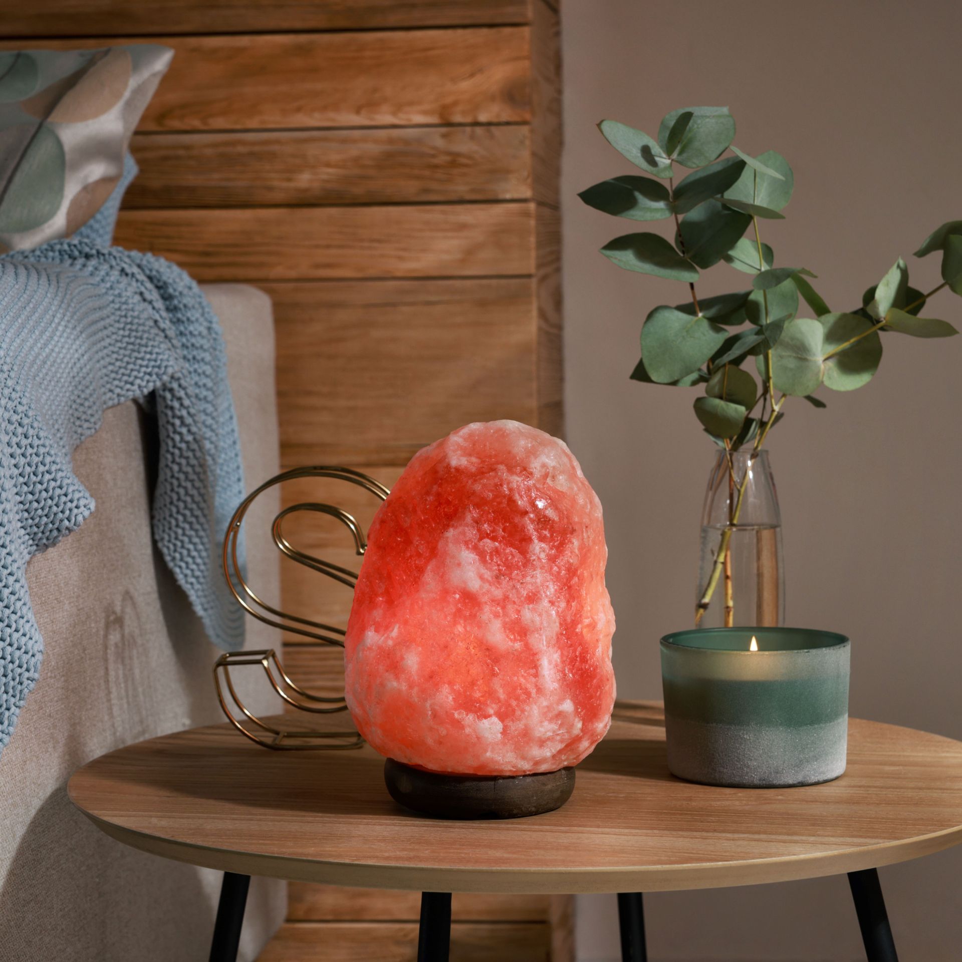 Do salt lamps dehumidify? Here's what the experts say | Ideal Home