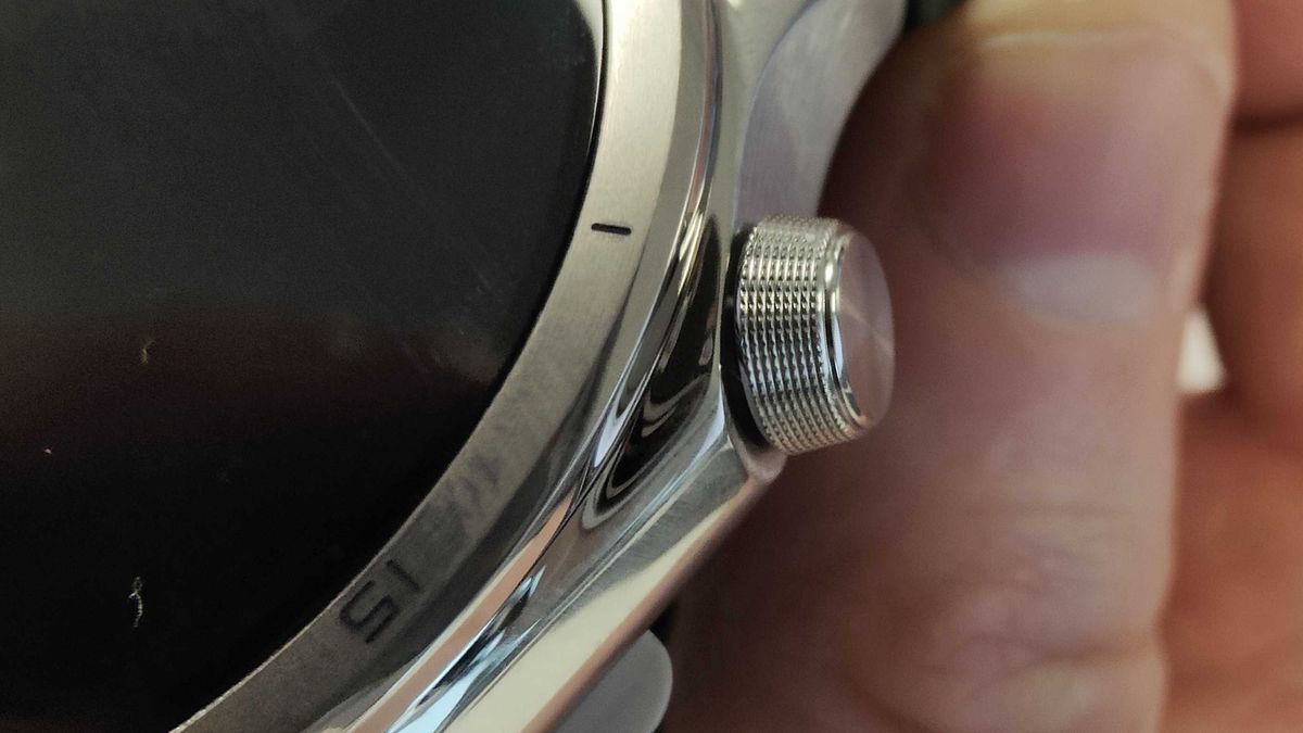 OnePlus Watch 3 svelato ufficialmente: corona digitale in stile Apple ...