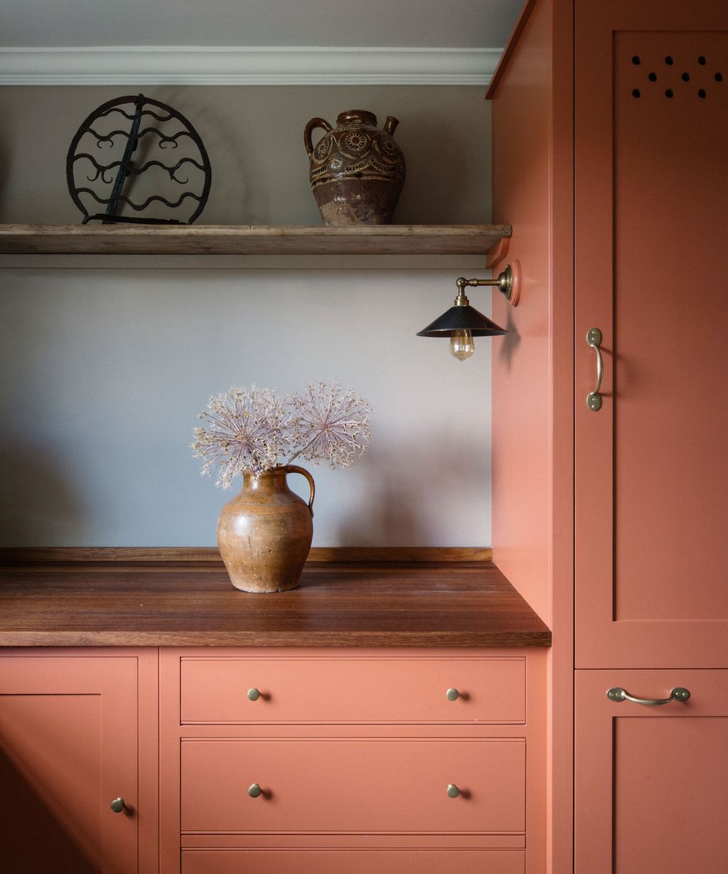 What colors cause anxiety? 5 colors that will ruin your mood | Homes ...