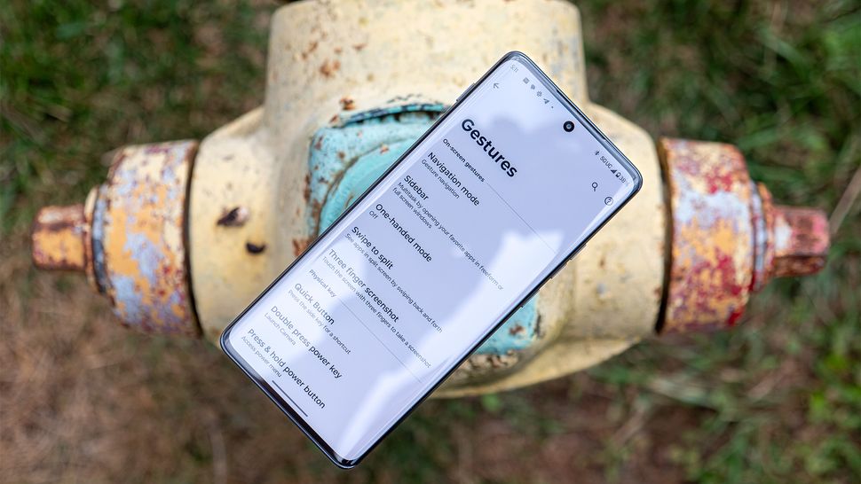 Motorola Edge 2025 vs. Edge 2024 | Android Central