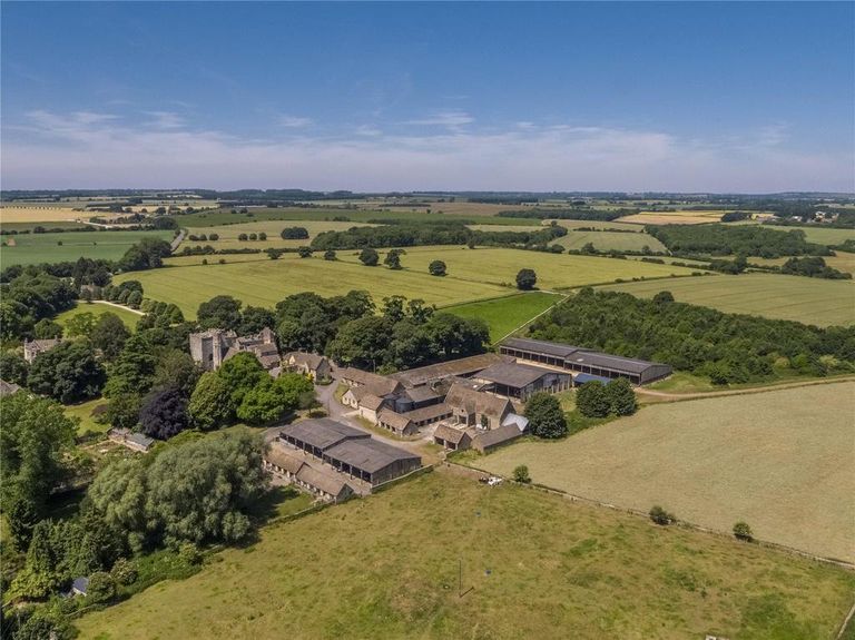 A stunning Cotswold estate with a historically significant 13th century ...