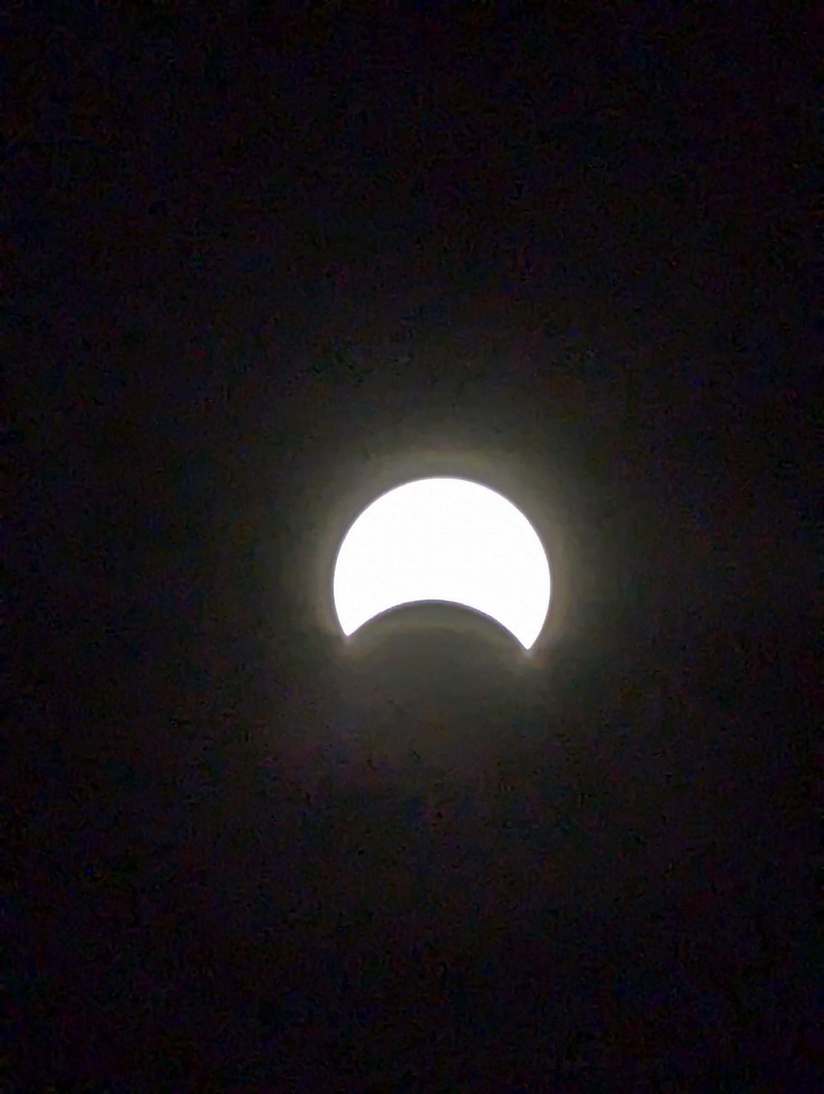My friends captured these eclipse photos with their Pixels, and I'm ...
