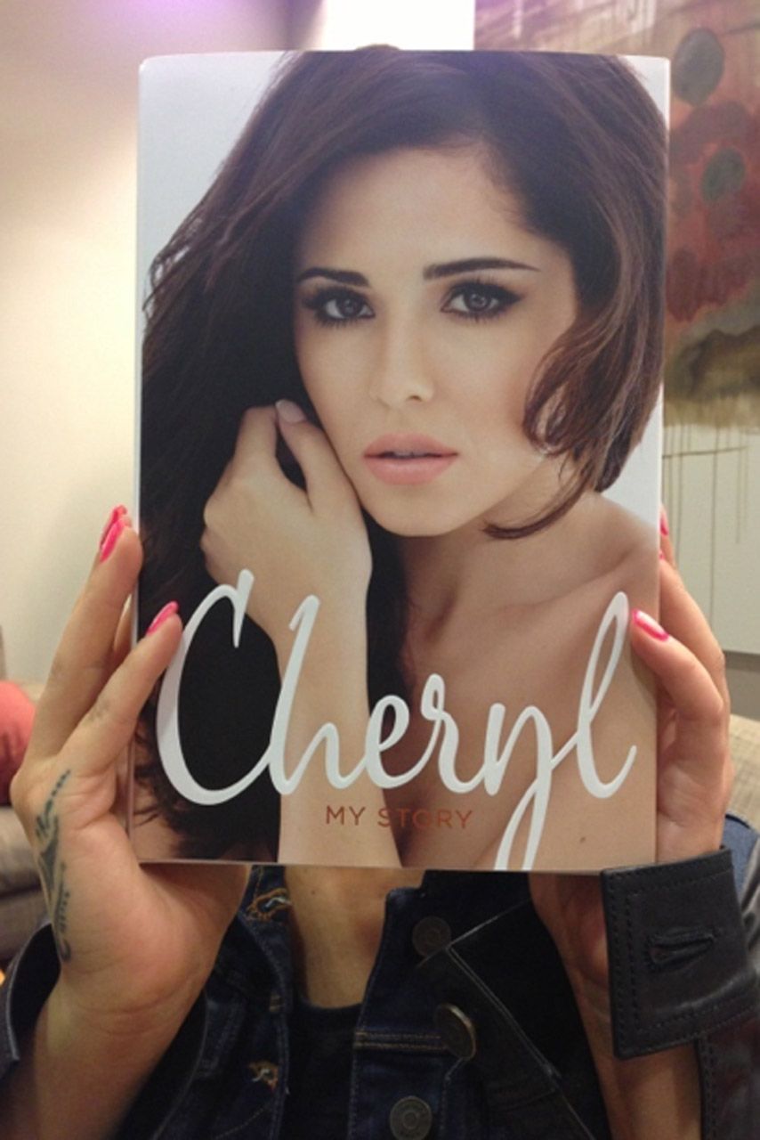 FIRST LOOK: Cheryl Cole unveils gorgeous autobiography cover | Marie ...