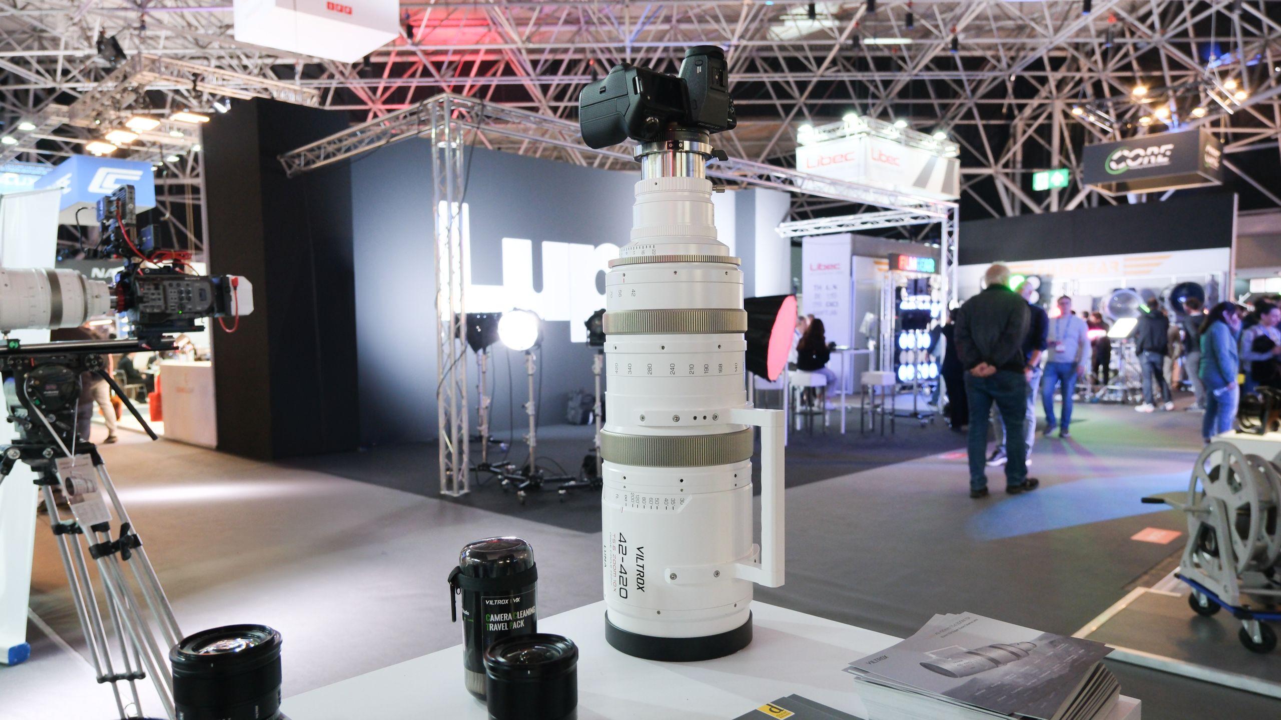 Report: Chinese lens manufacturers are developing autofocus zoom lenses ...