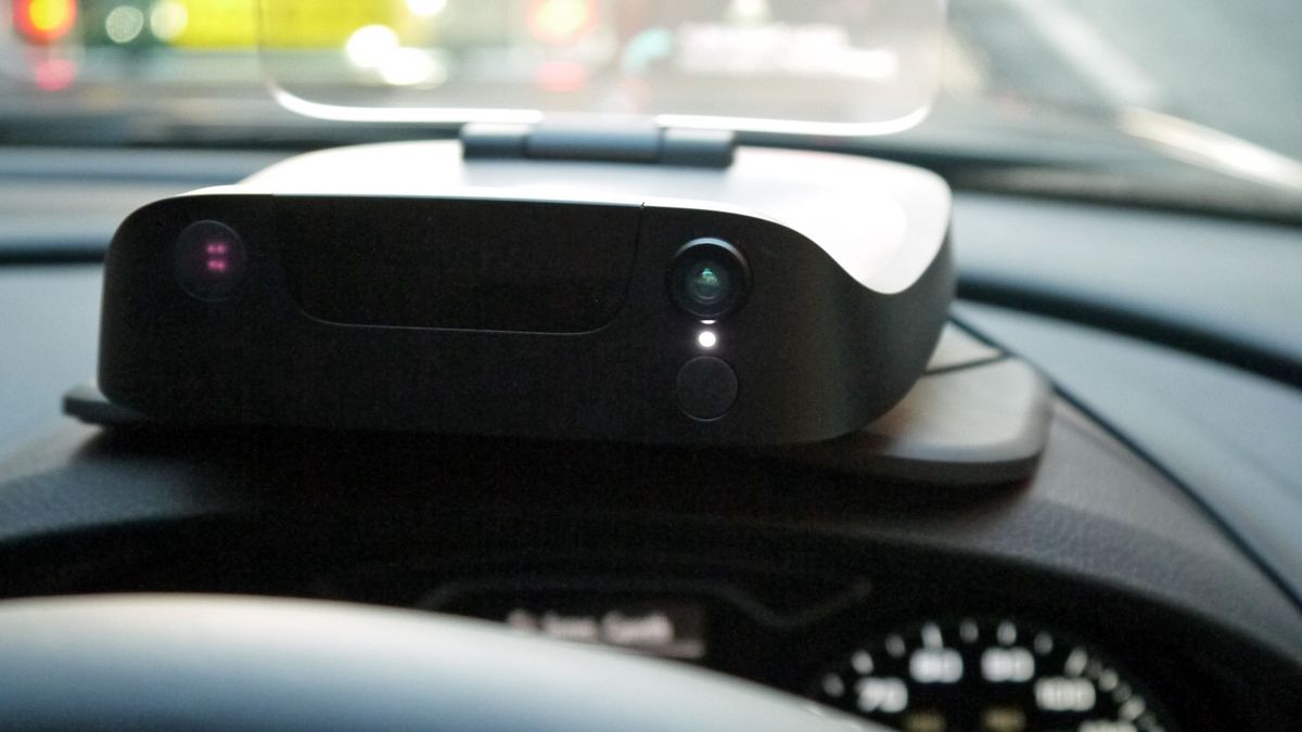 Navdy gives your old car a glimpse of the future of driving | TechRadar