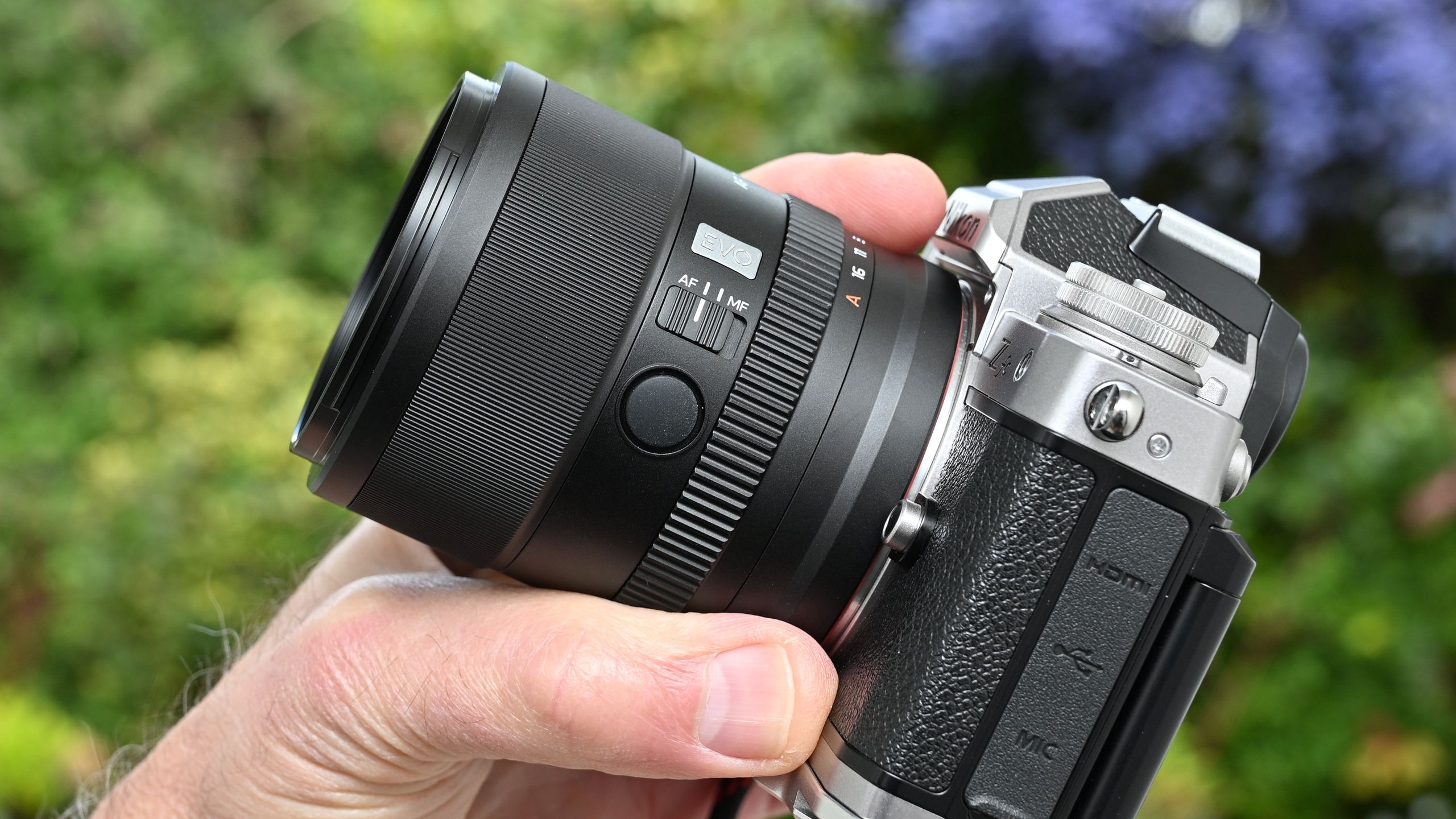 Weighing about as much a can of soda, Viltrox’s new multi-mount ...