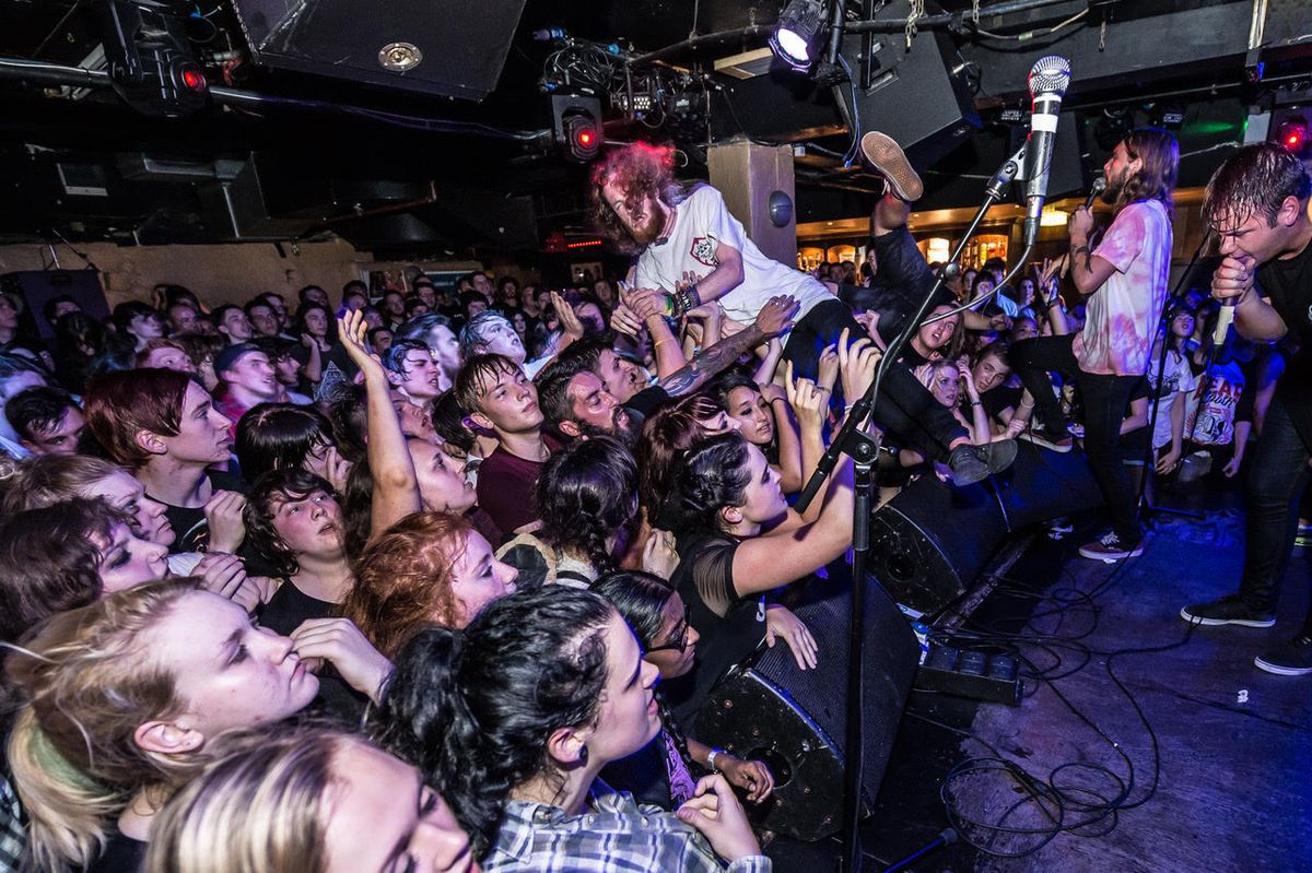 10 tips for taking great crowd shots | Louder