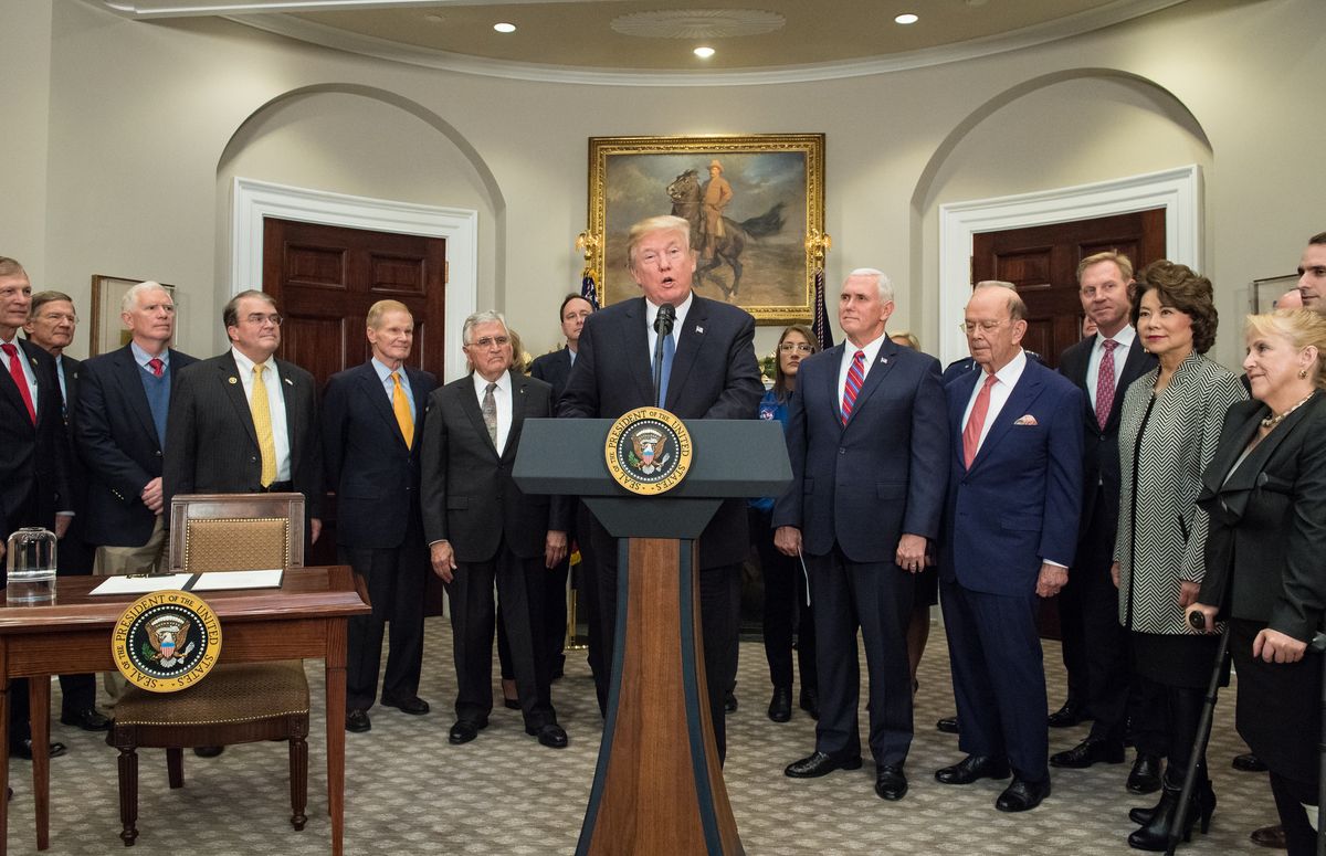 Trump's Moon Directive Earns Praise from NASA, Others | Space