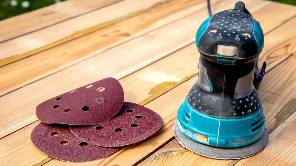 How to use an orbital sander and 6 common mistakes to avoid | Homebuilding