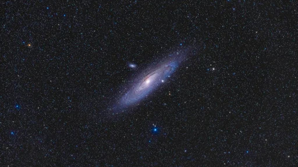 How to see the bright Andromeda Galaxy shine overhead this week | Live ...